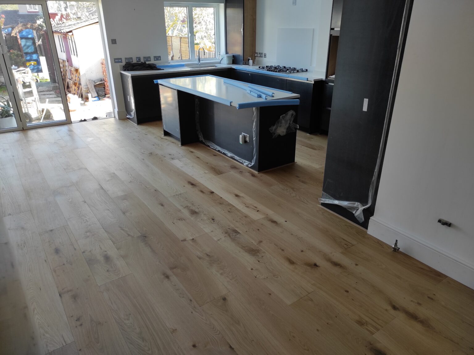 Wide Plank Oak engineered flooring 190mm - Wood4Floors